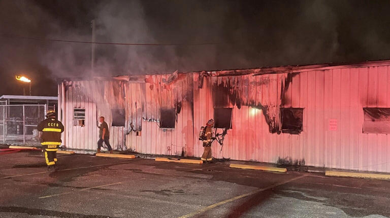 Two-alarm commercial fire reported in Jay, Florida