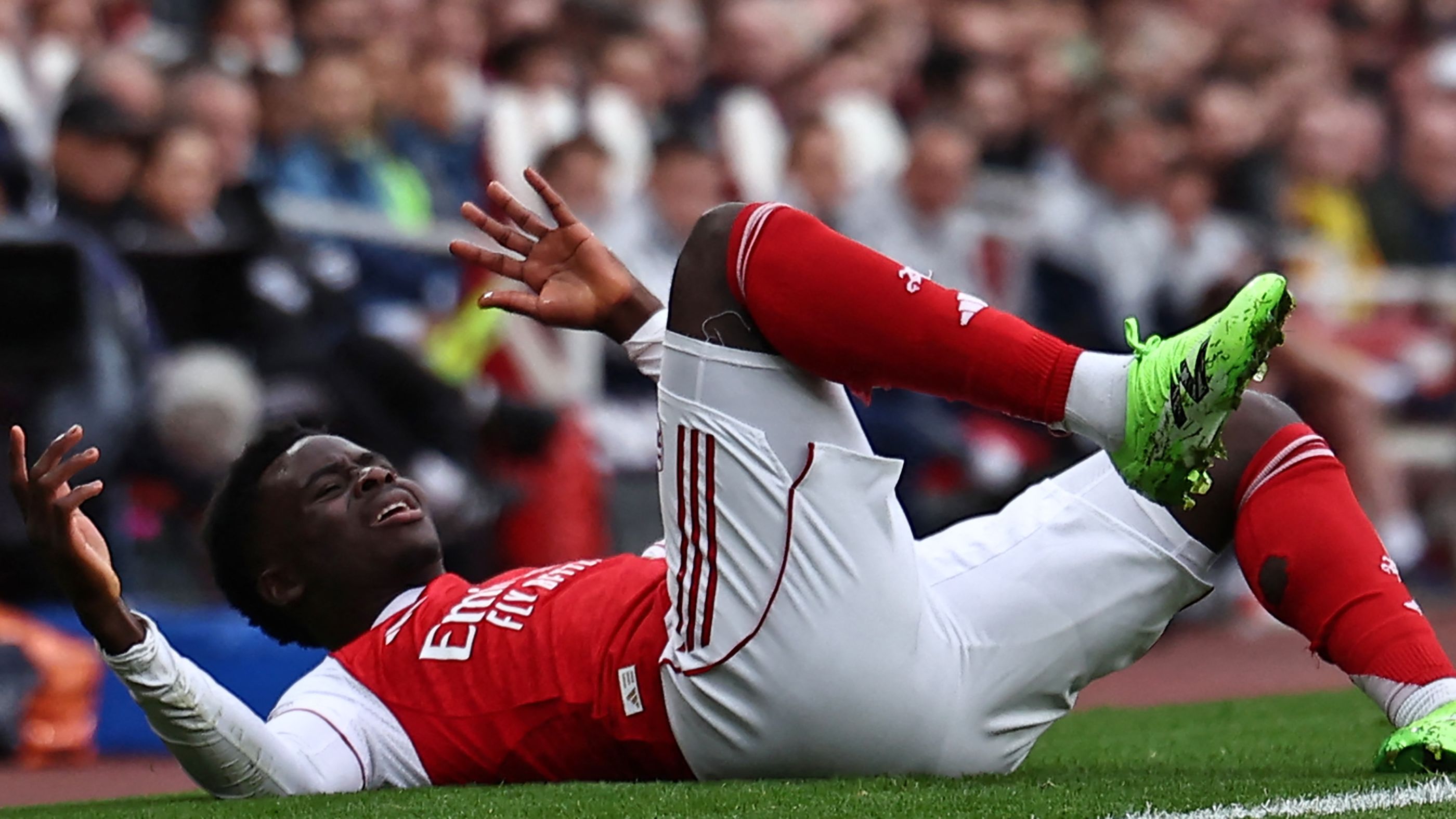 Mikel Arteta reveals Bukayo Saka illness after Arsenal star hooked ...