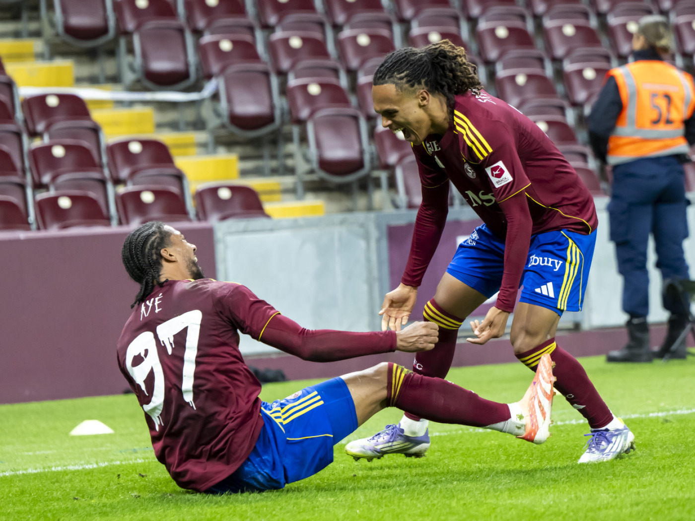 Florian Ayé sichert Servette drei Punkte