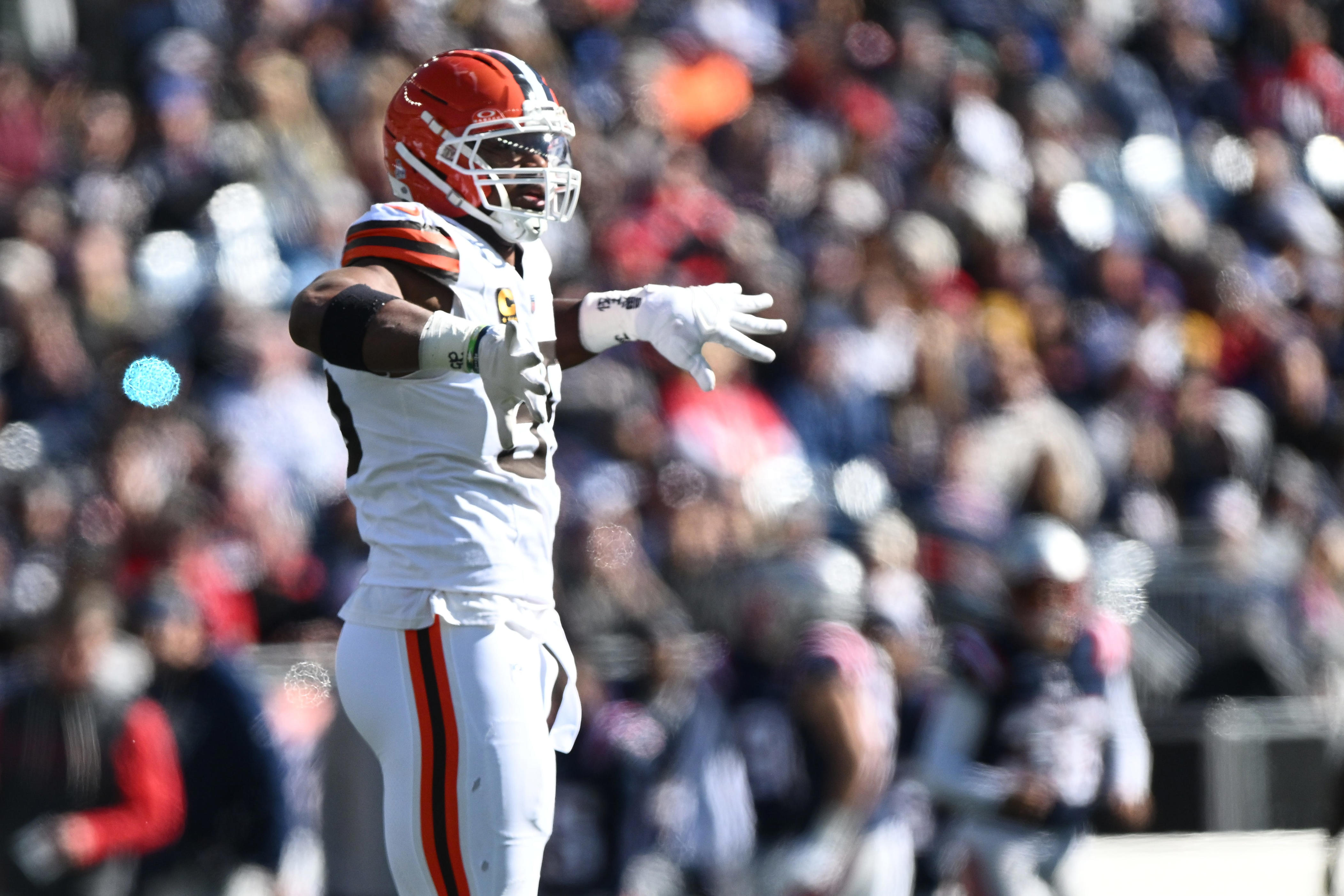 Browns DE Myles Garrett breaks his own franchise record vs. Raiders