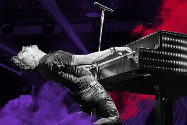 Las Vegas singer Frankie Moreno rocks out at Blue Note