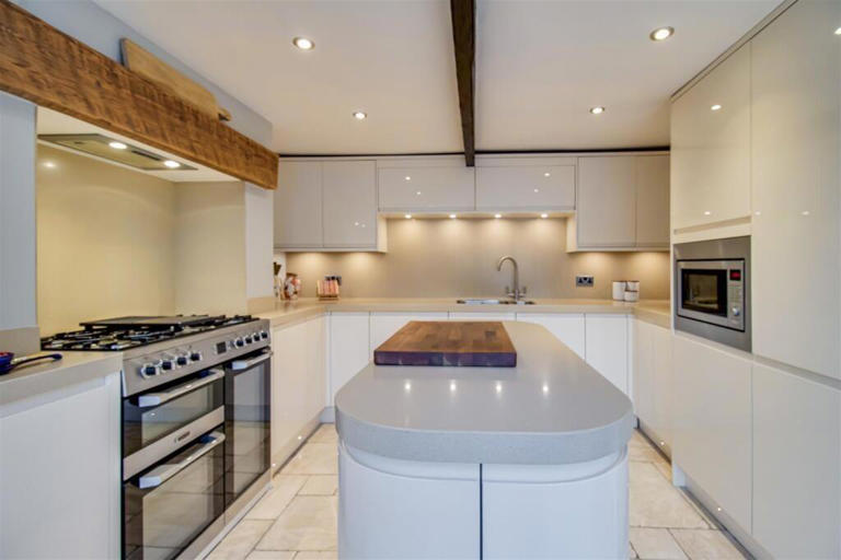 For sale in Wakefield: Inside an incredible £800,000 cottage ...