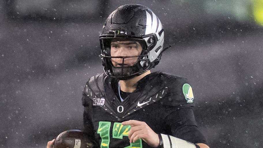 What Ducks Quarterback Brock Thomas Said After Oregon's Win Over Wisconsin