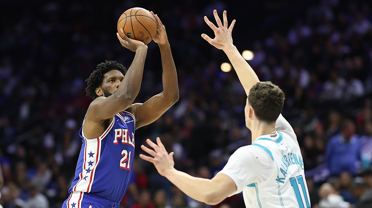 Joel Embiid delivers hilarious mic drop on 76ers’ past bench struggles