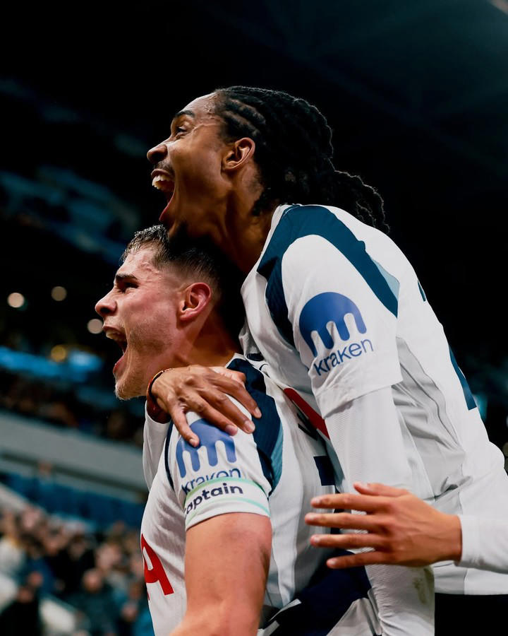 [PL 9R] 코너킥 두 방! '판더벤 헤더 멀티골' 토트넘, 에버튼 3-0 완파...리그 3위 도약