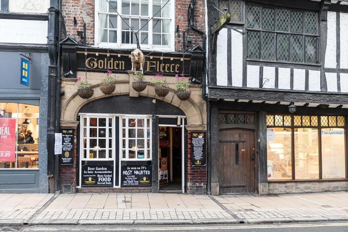 A spine-chilling night in Britain's 'most haunted' pub