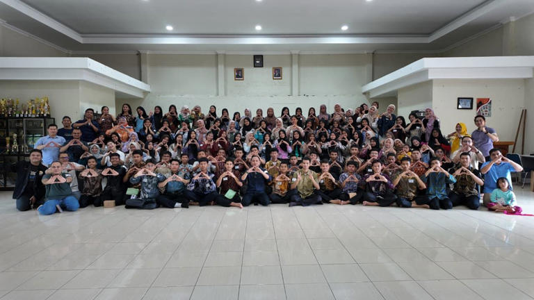 IKA Kusmansa PT Timah Pemali Kembali ke Asrama, Gelar Bakti Sosial dan ...