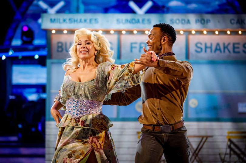 Strictly Come Dancing's Alex Kingston famous ex-husband who cheated on ...