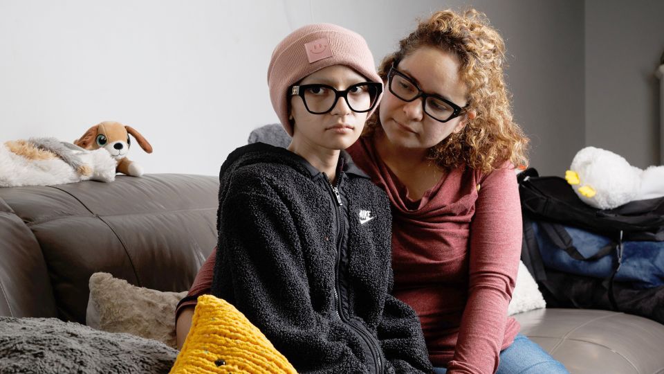 Judge rules immigration detention of Chicago man with daughter battling ...