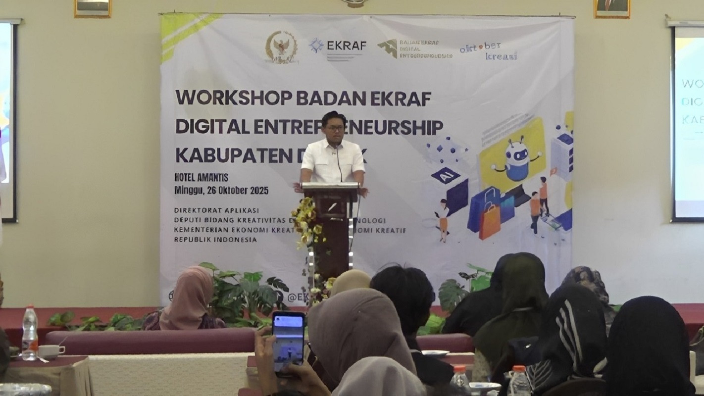 Dukung Ekonomi Kreatif, Andhika Pangarso Bekali Anak Muda Demak Ilmu ...