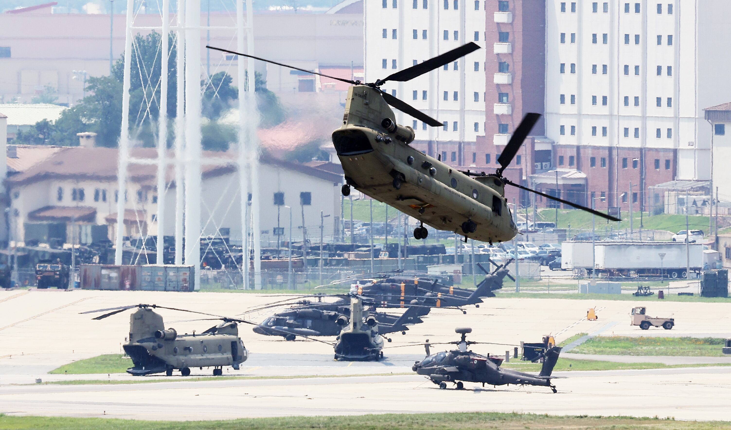 US defense strategy omits 'nuclear umbrella' term