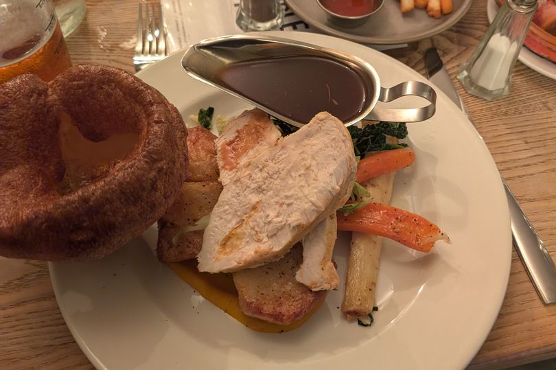 I had a £20 pub roast dinner 1 hour from Wales that was named 'the best ...