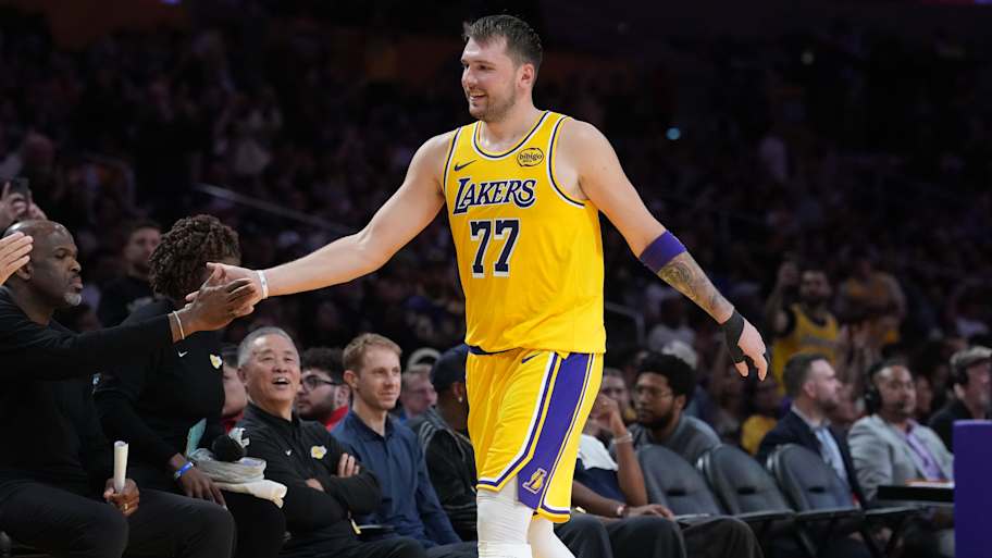 Kings Catch a Break vs. Lakers With Unfortunate Luka Doncic Injury News