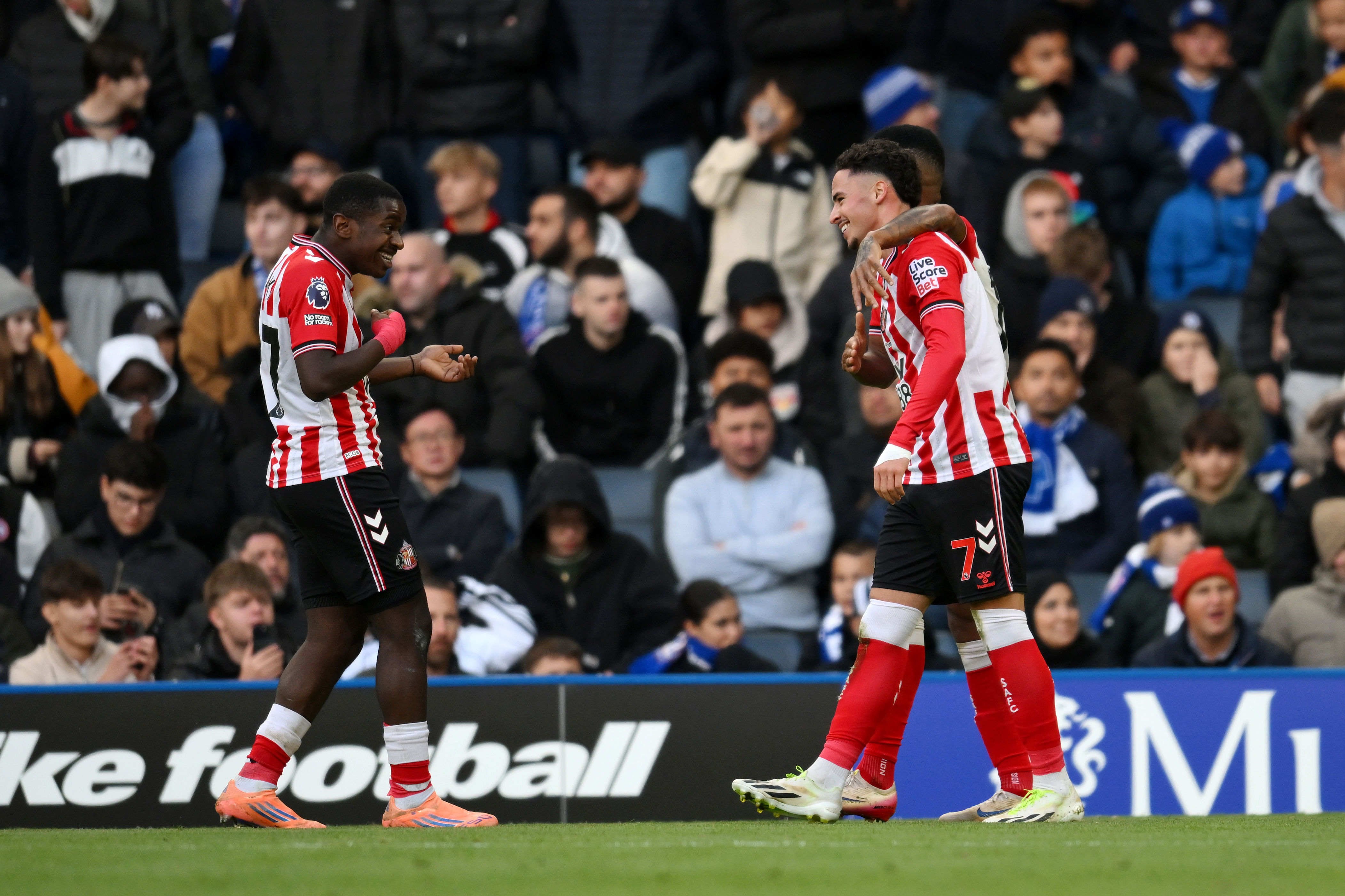 Former ref chief Keith Hackett says Chelsea robbed as ‘Law 11’ ignored ...