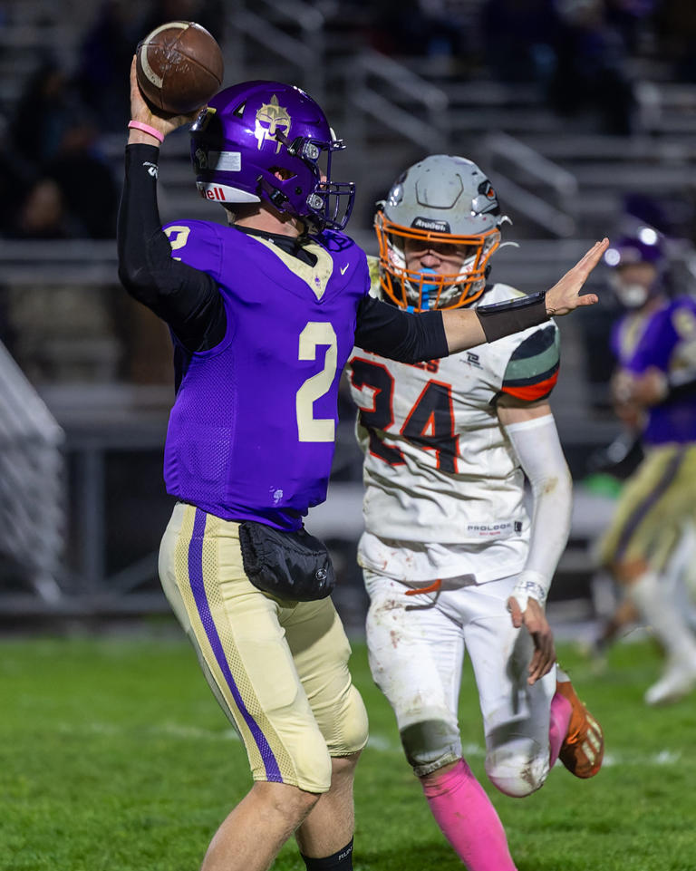 Livingston County football fans won't get rivalry game in first round ...