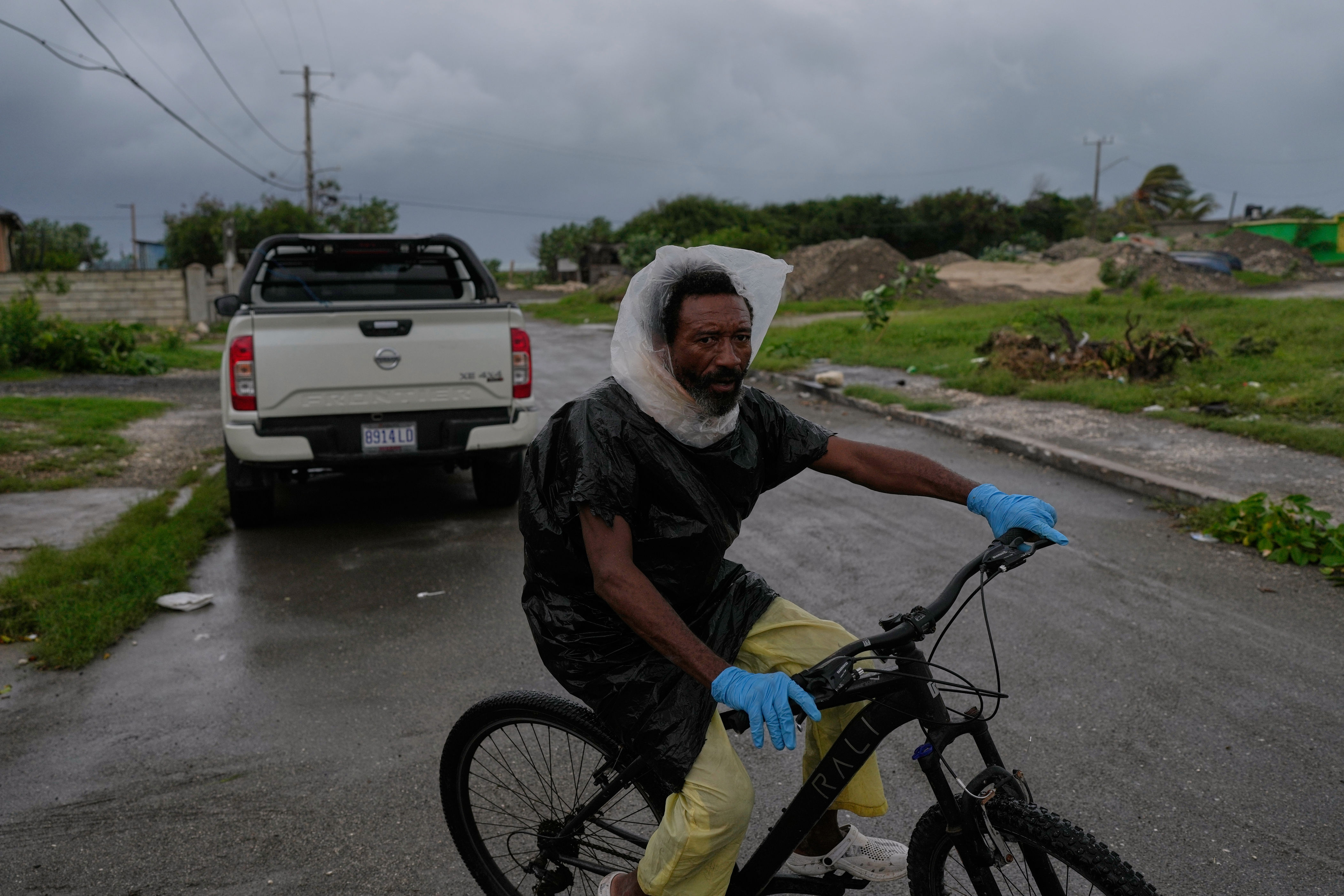 Flooding threat in Jamaica and Haiti from Hurricane Melissa