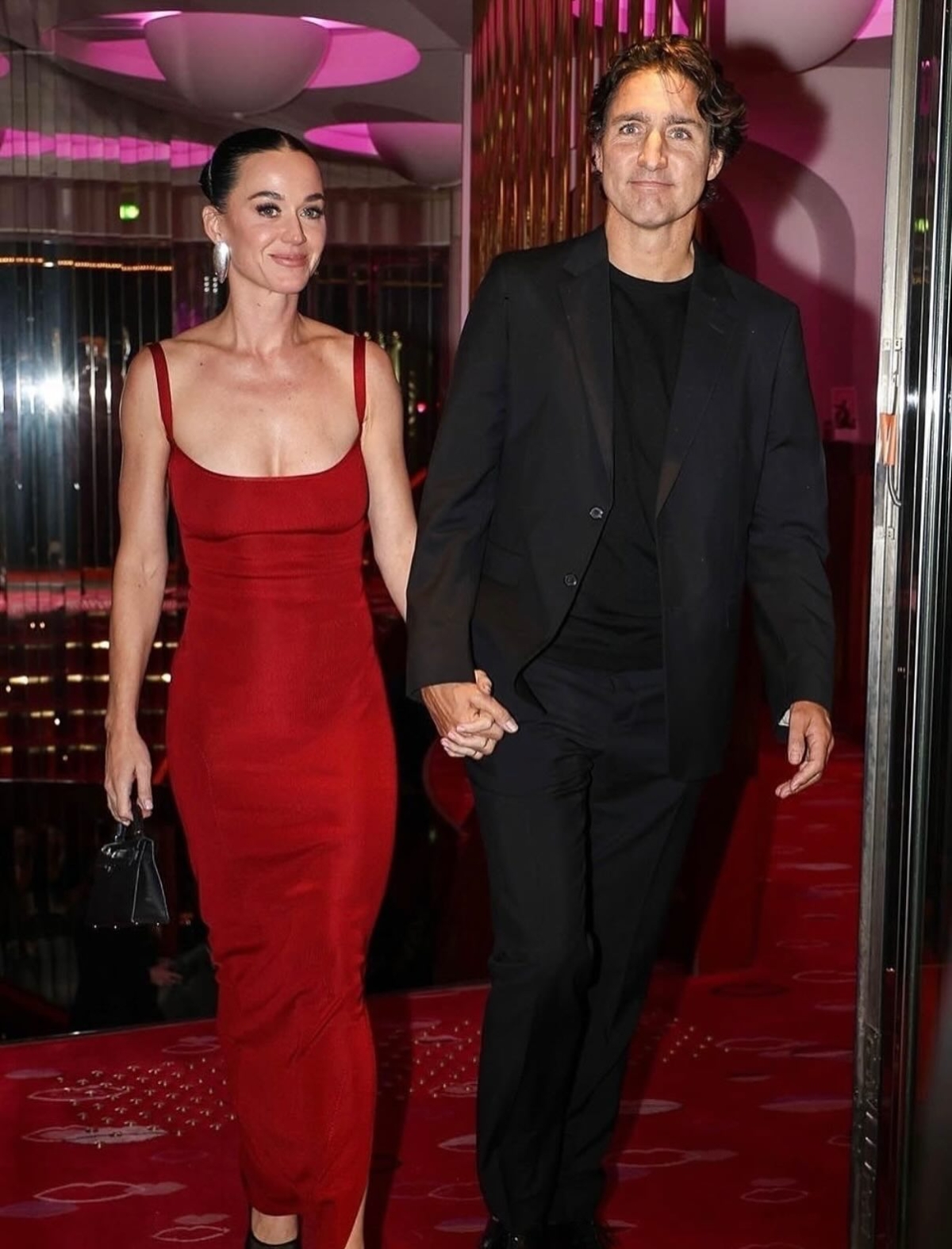 Thói quen giúp Katy Perry giữ dáng nuột nà dù 'ghét tập gym'