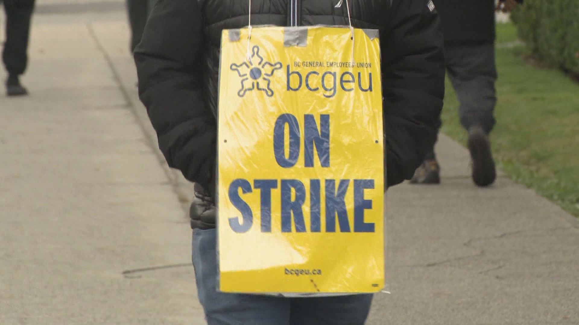 Not all picket lines are coming down following tentative deal in BCGEU ...