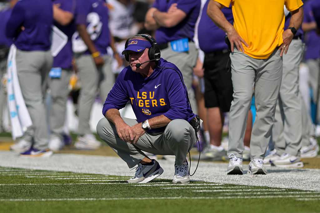 LSU Tigers fire football head coach Brian Kelly