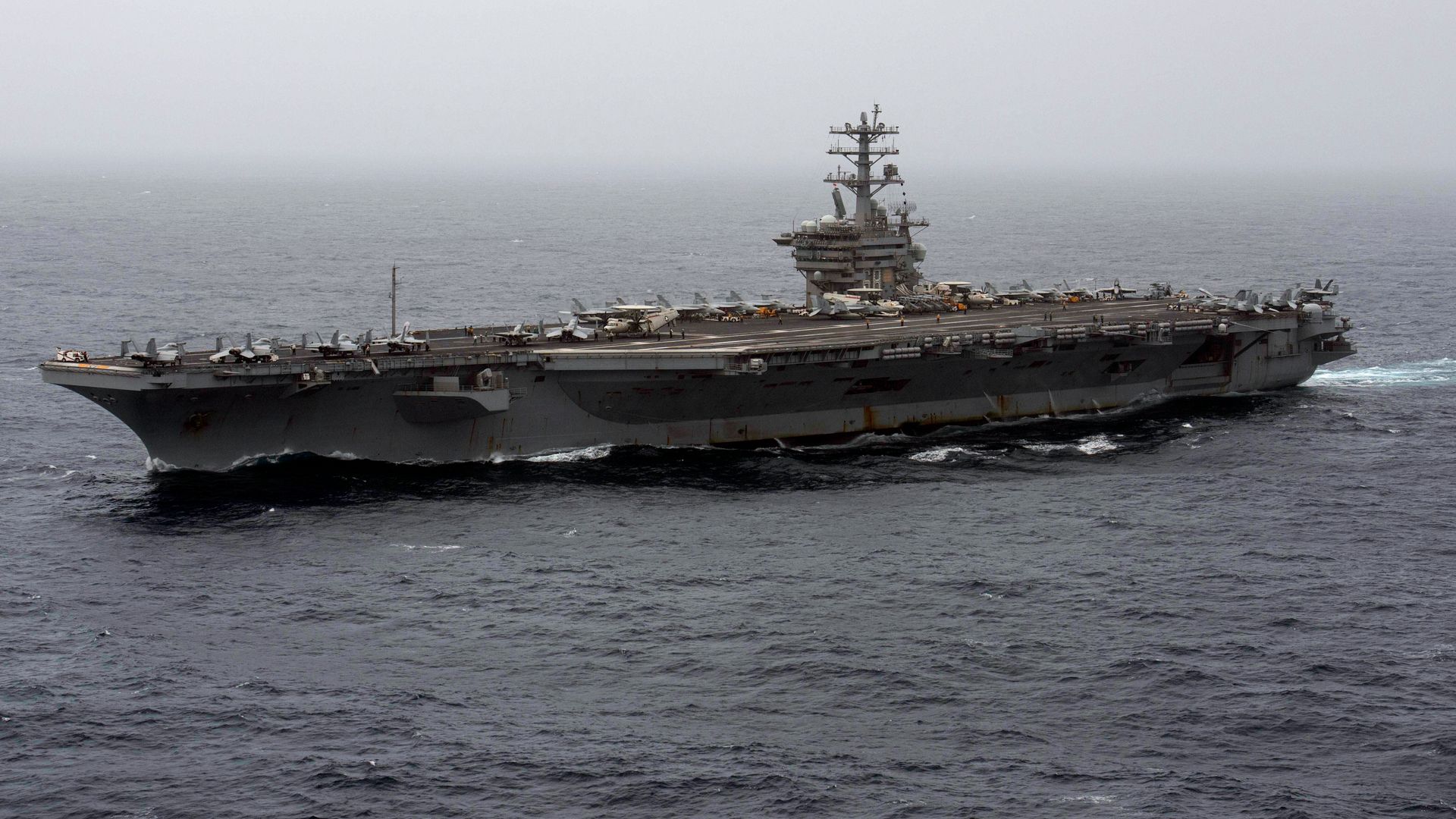 Südchinesisches Meer: US-Kampfjet und Hubschrauber stürzen ab – binnen ...