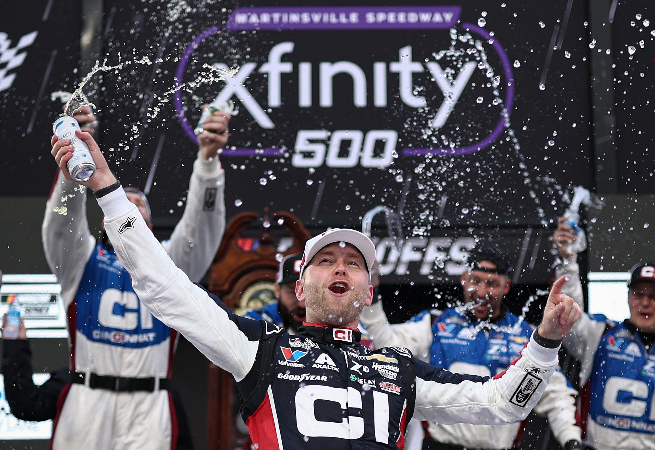 William Byron shoves way into NASCAR playoffs final 4 with Martinsville win