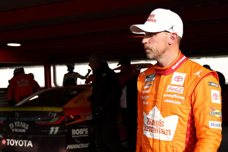 NASCAR Phoenix qualifying results, Denny Hamlin on the pole as starting ...