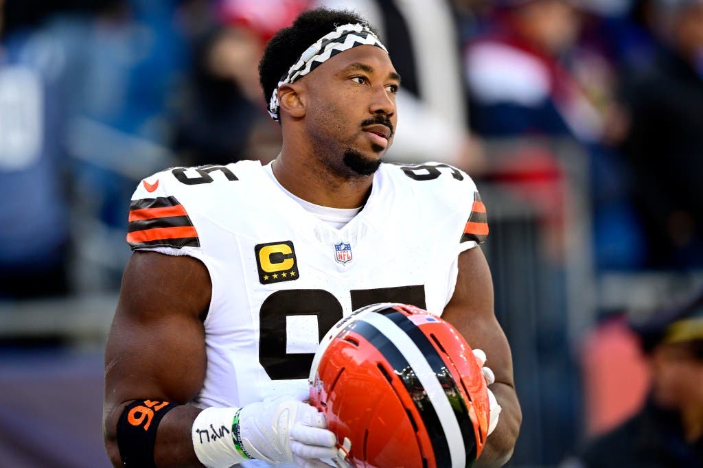 Browns’ Myles Garrett has heated sideline moment after historic feat