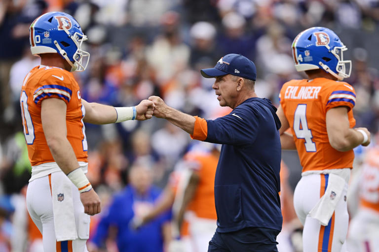 Broncos Dominate the Cowboys 44-24