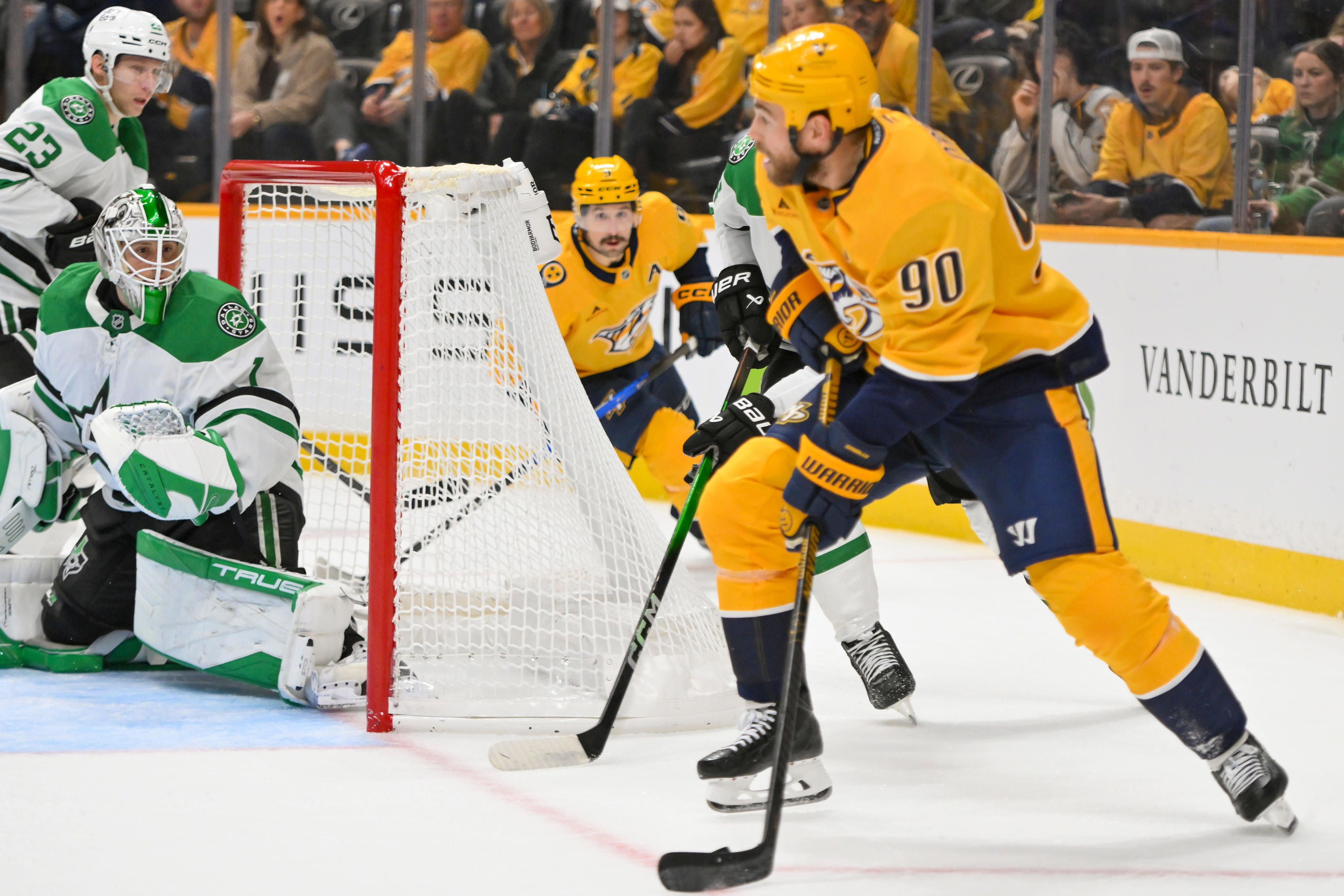 Nashville Predators lose two-goal lead, fall 3-2 to Dallas Stars, Mikko ...