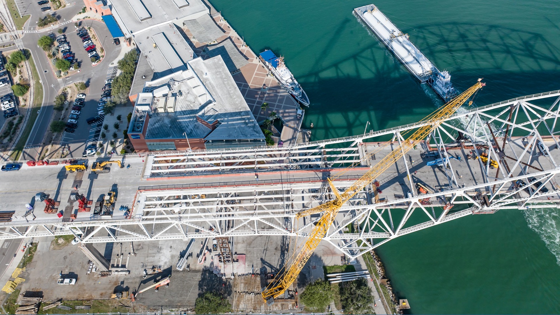 Crews prepare to lower Old Harbor Bridge center span