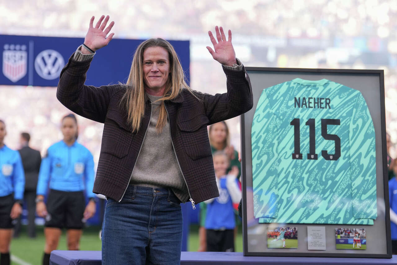 USWNT, Bethlehem's Hutton beat Portugal