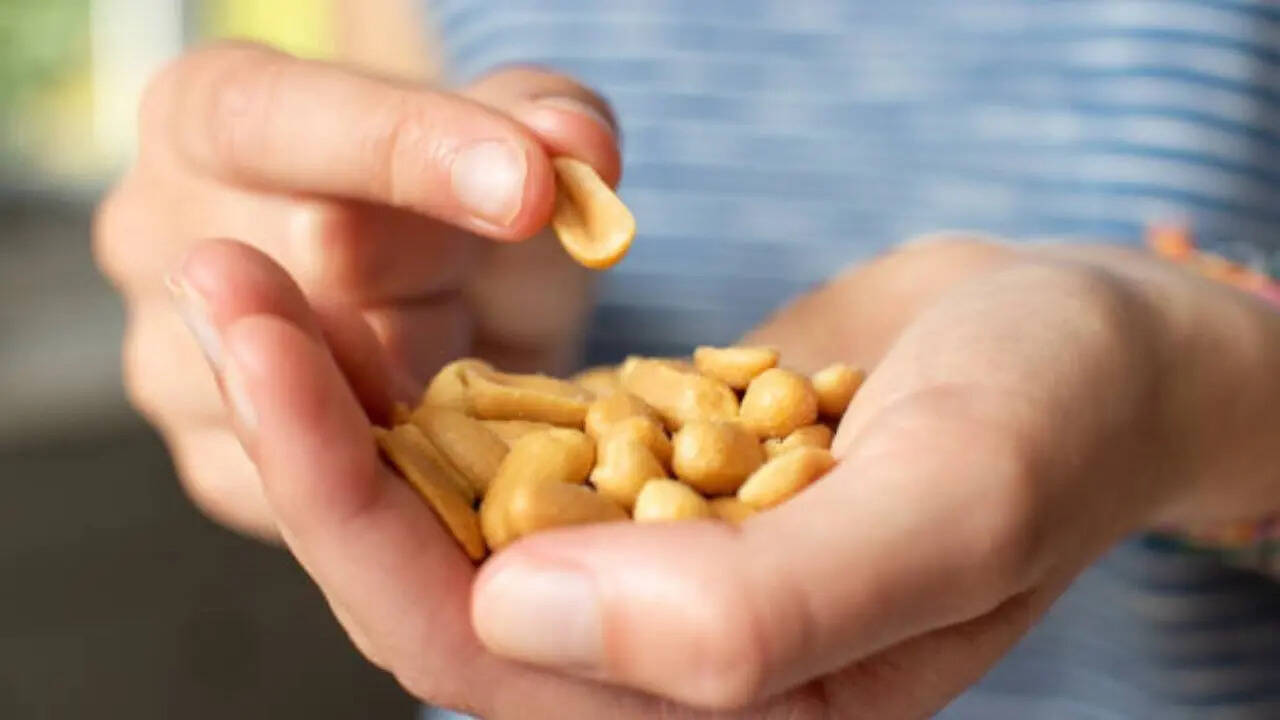 Can Eating Peanuts Damage Your Liver Here S How Aflatoxins Are Involved