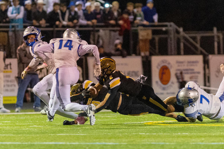 Northwestern football extends win streak to 26, defeats Southern Lehigh ...