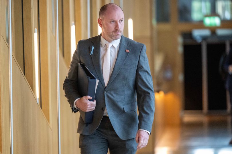 SNP health secretary 'sorry' after ex-MP forced to wait 8 hours in ...