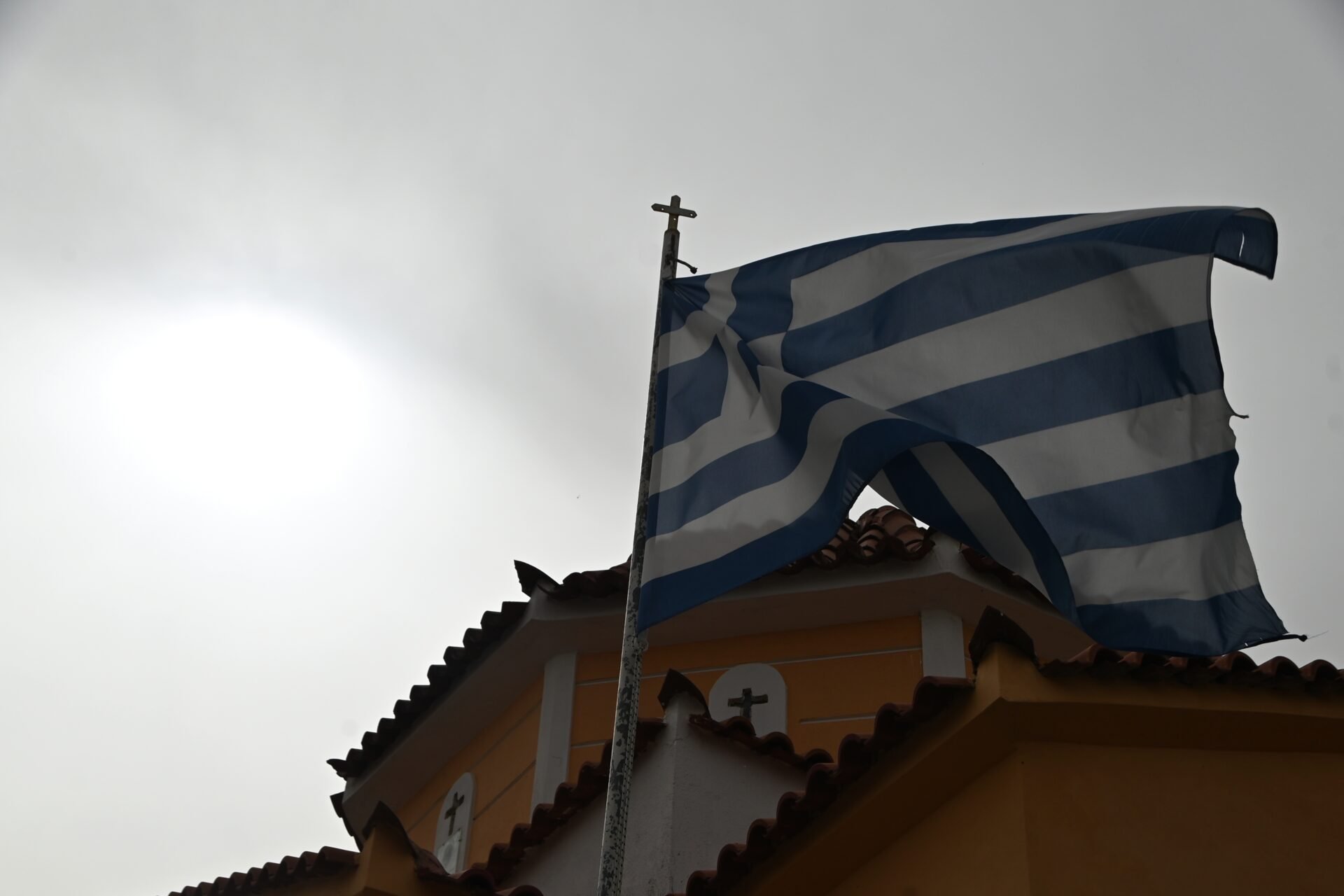 Υποδοχή της Τιμίας Χειρός του Αγίου Νεκταρίου στην Ελευσίνα