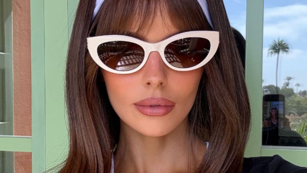 Maura Higgins Flaunts Toned Abs in Crop Top