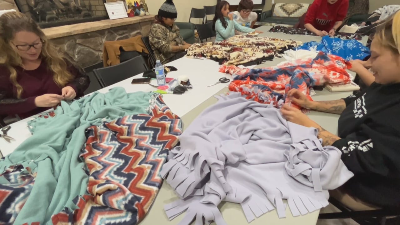 Blanket-making group gives off-reserve Indigenous people in P.E.I. a ...
