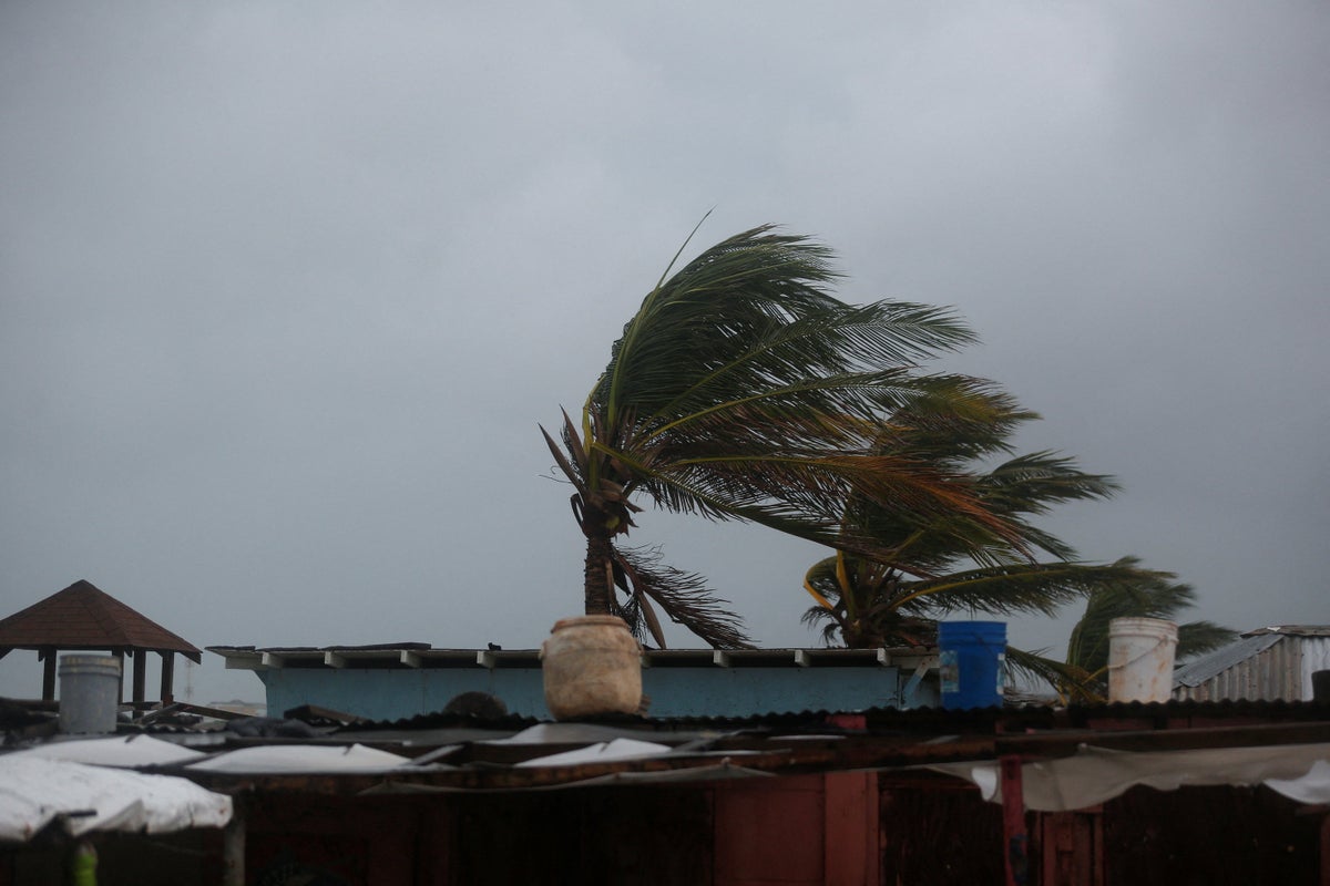 Hurricane Melissa latest: Jamaica braces for world’s strongest storm of ...