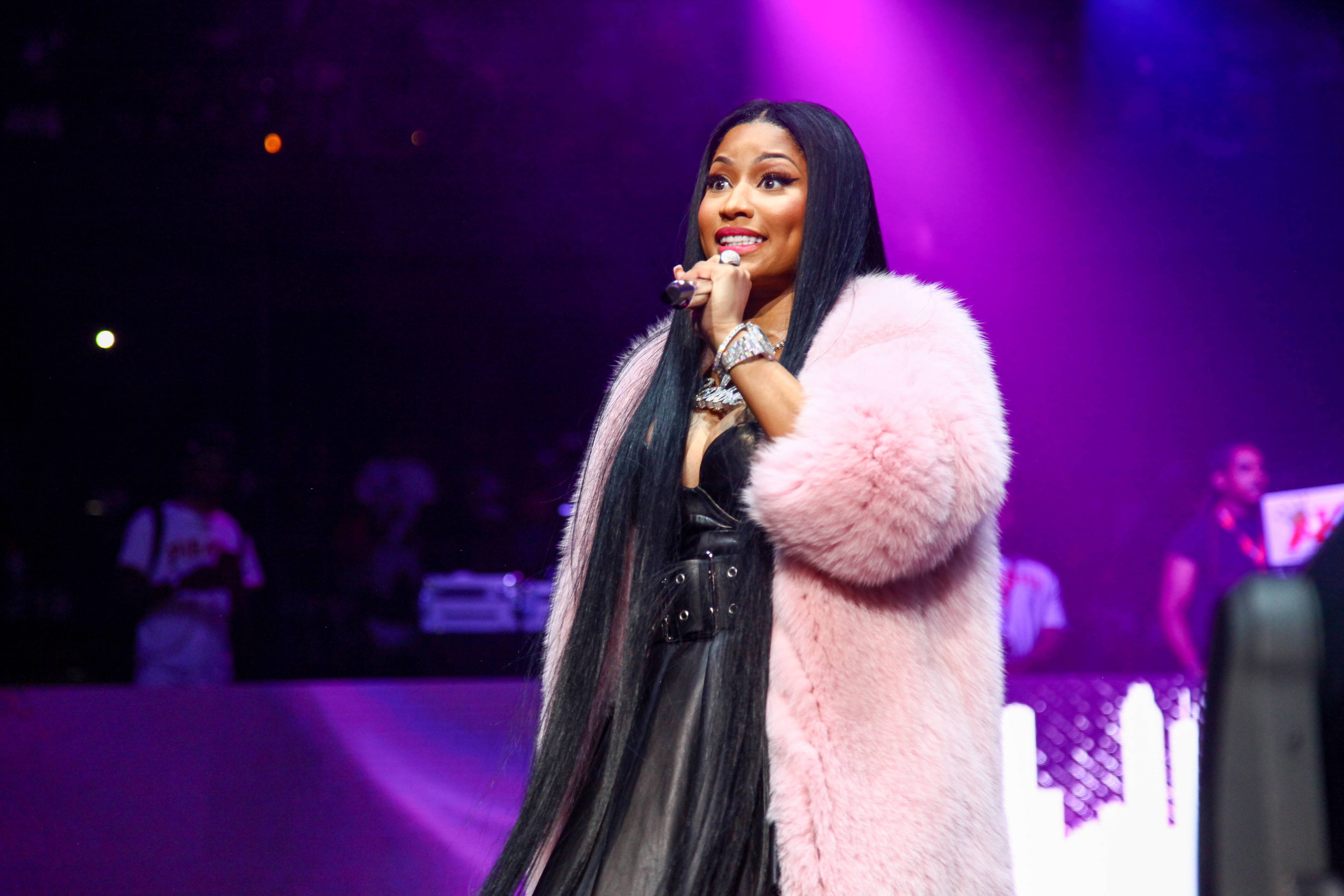 What is Nicki Minaj's "Beez in the Trap x Whats Up" TikTok trend ...