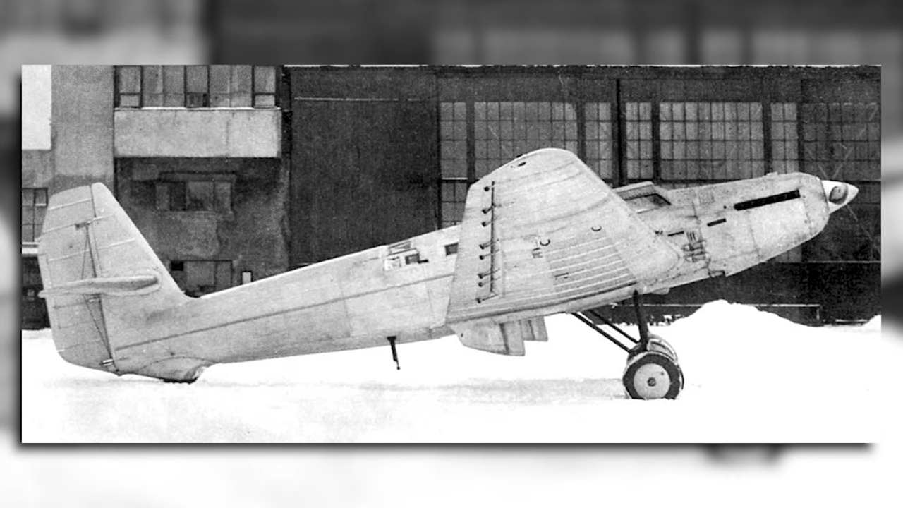 The first plane to fly nonstop from Russia to America