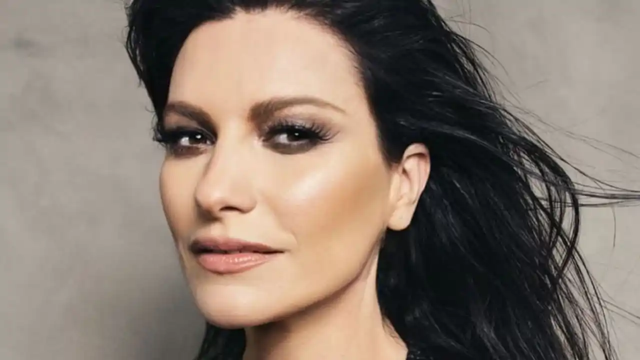 Así es el elegante salón de Laura Pausini: de estilo clásico, con ...