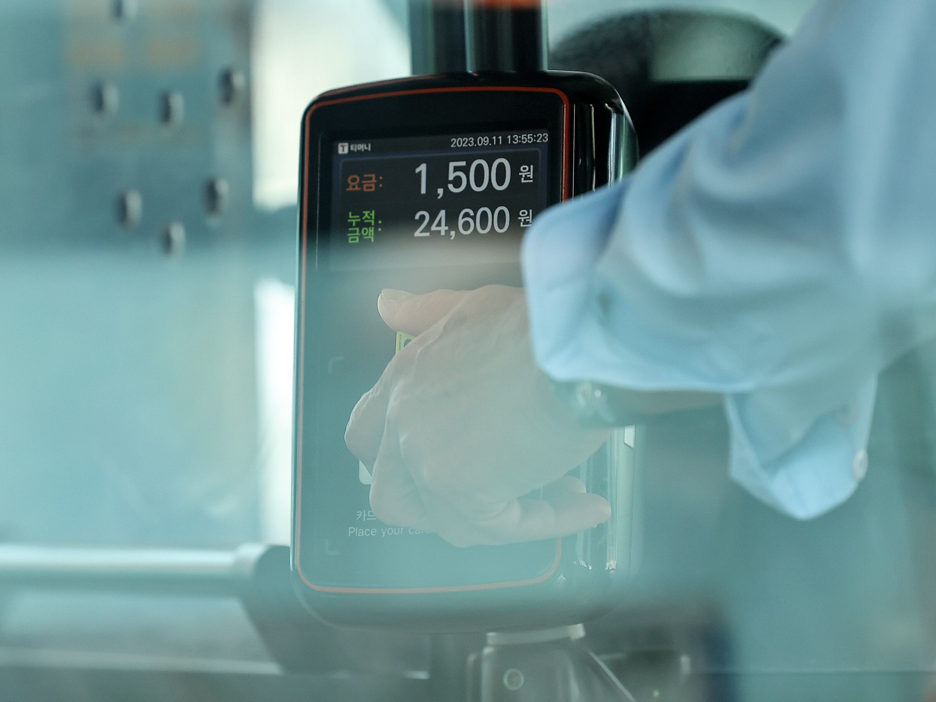 Seoul Buses Launch Tagless Payment Pilot