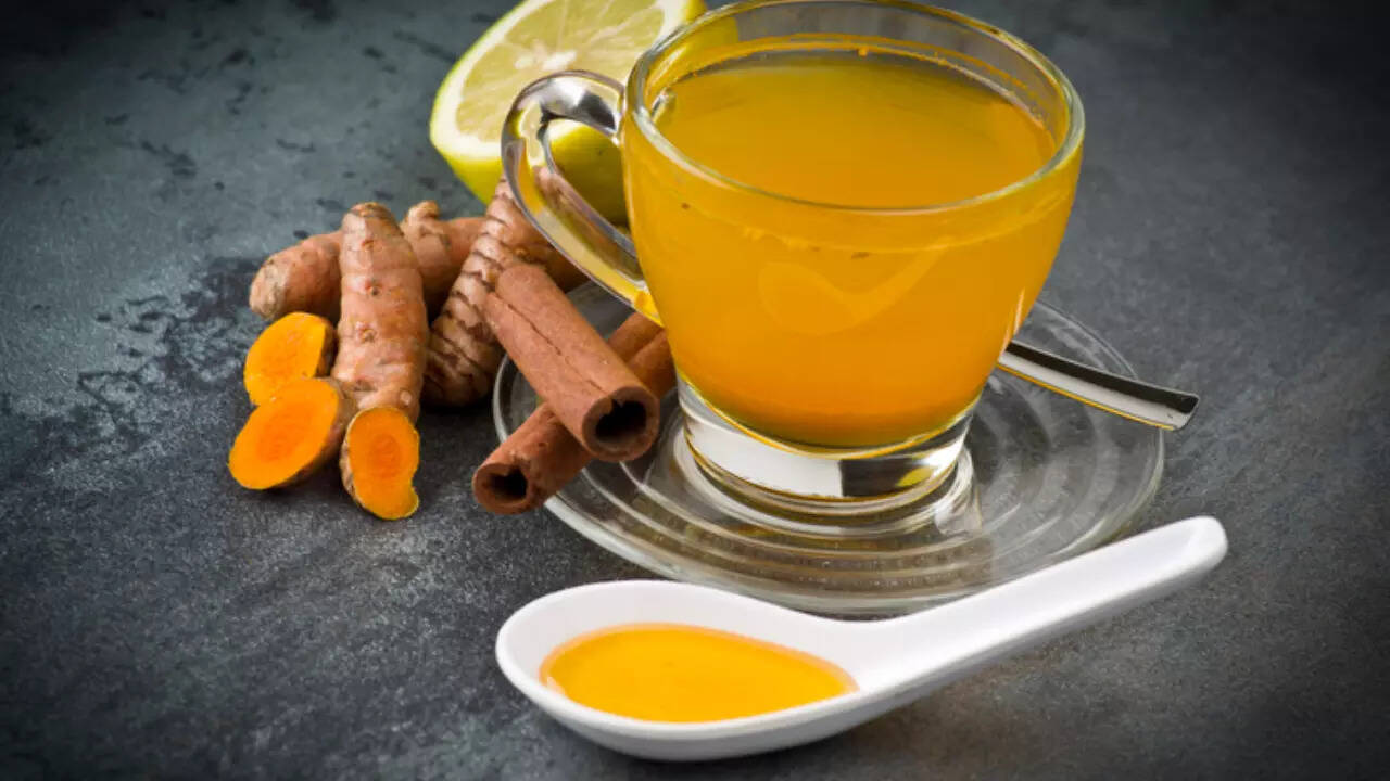 4 reasons why Sadhguru recommends having Turmeric Ginger Tea regularly