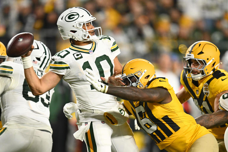 Here are Jordan Love's stats, highlights before Packers' 2025 playoffs