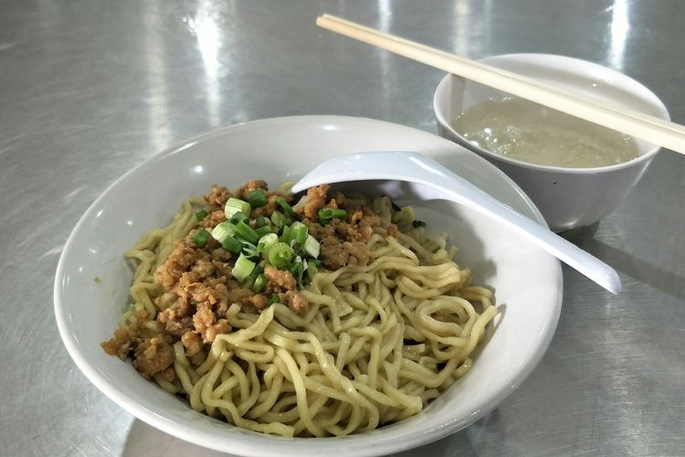 8 Rekomendasi Warung Bakmi Lezat dan Legendaris di Jakarta, Datang dan ...