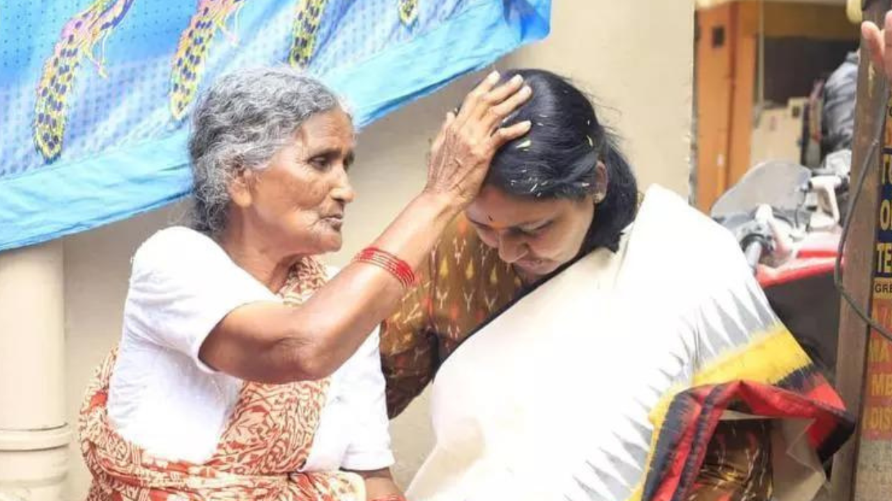 Jubilee Hills bypoll: Car-like symbols resurface in area; BRS fears ...