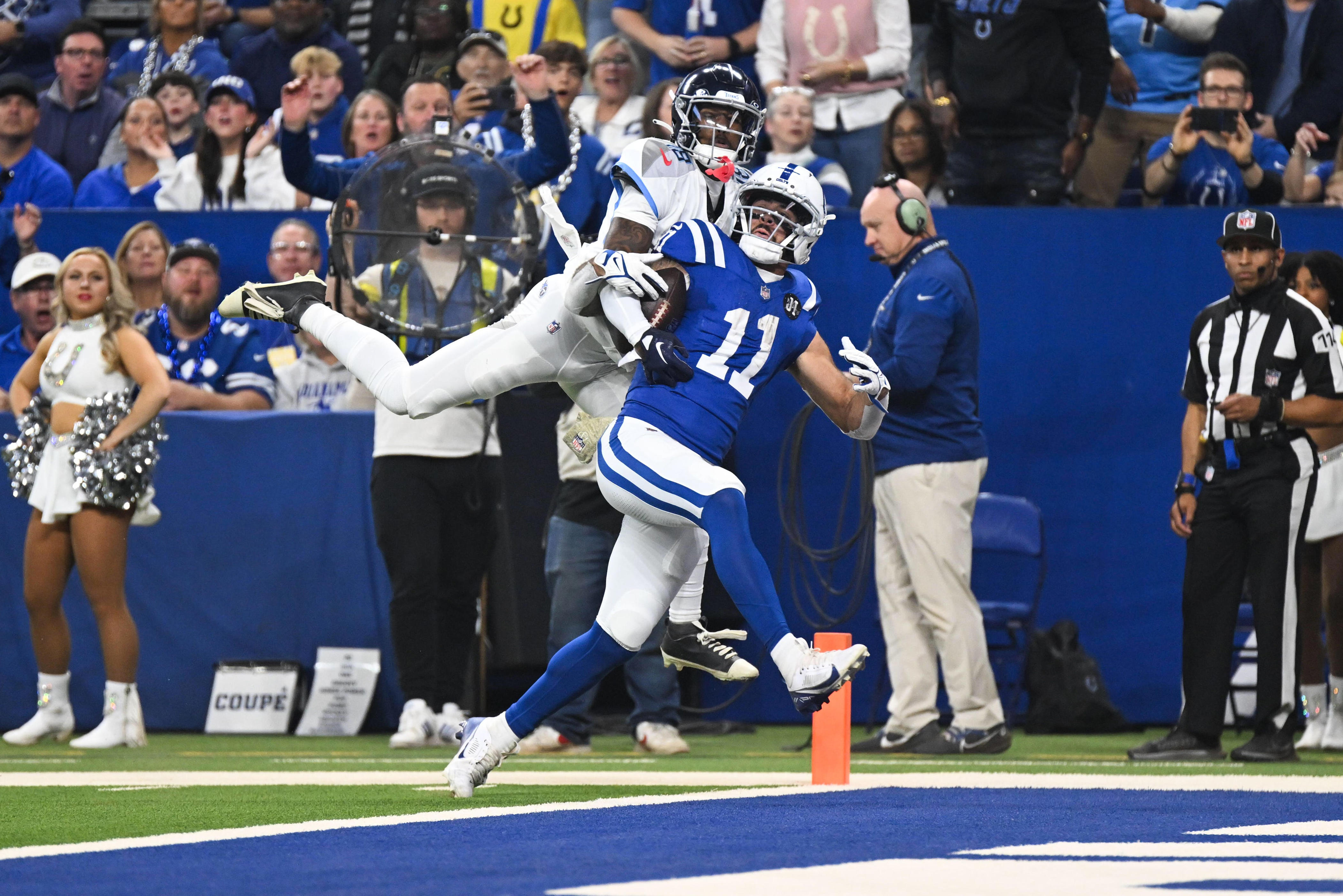Colts WR Michael Pittman goes viral for stunning catch against Titans