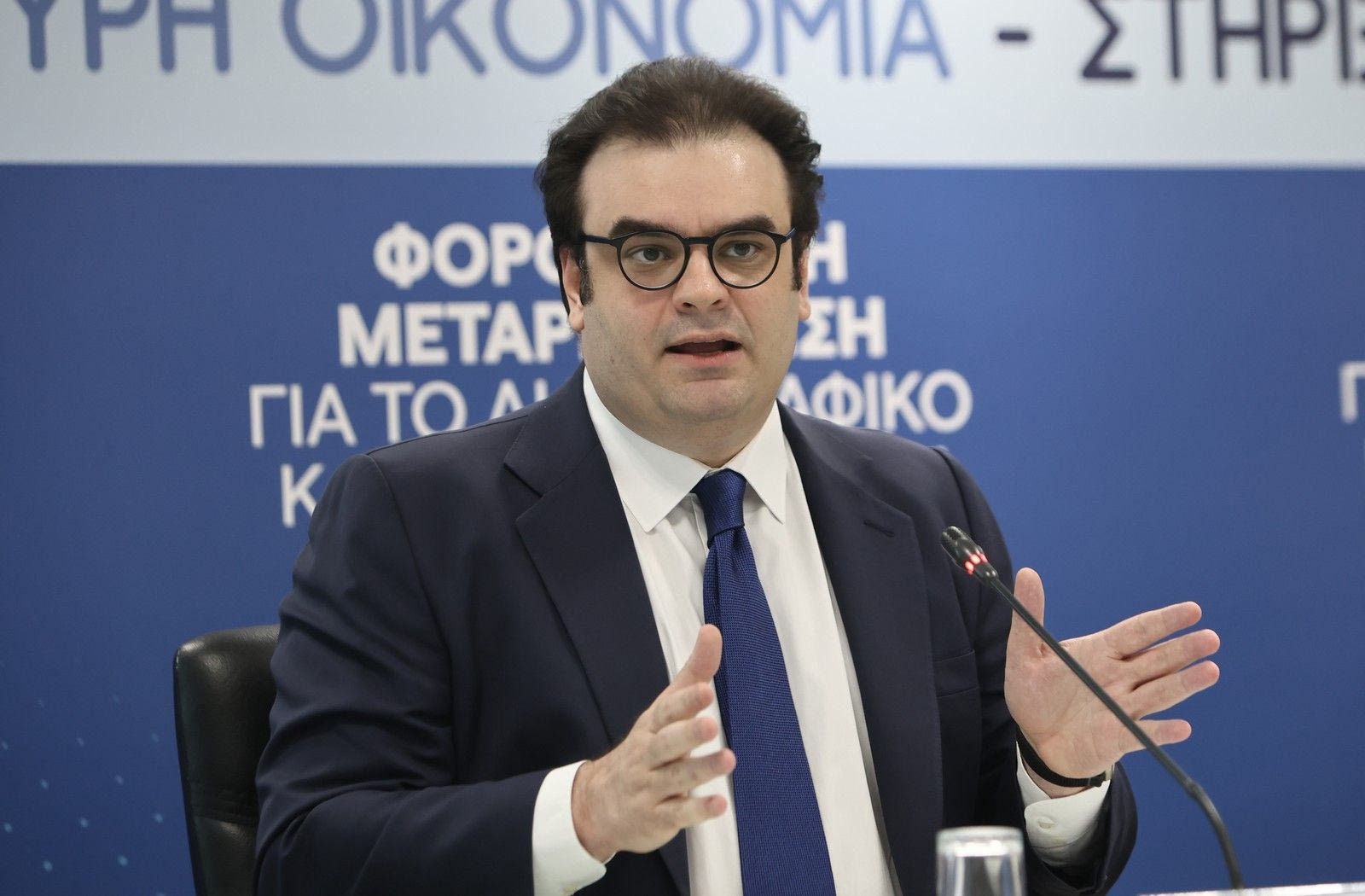 Στις Βρυξέλλες ο Πιερρακάκης - Επί τάπητος η φορολόγηση της ενέργειας ...