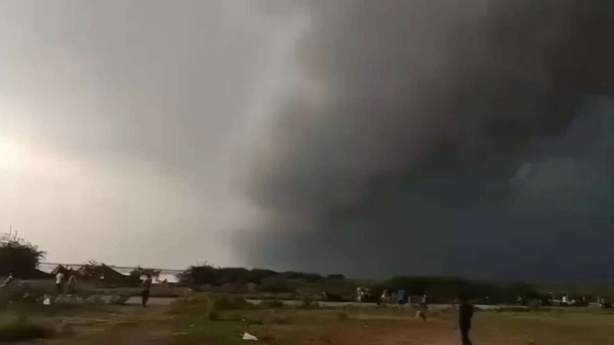 Cyclone Montha makes landfall; coastal Andhra braces for impact