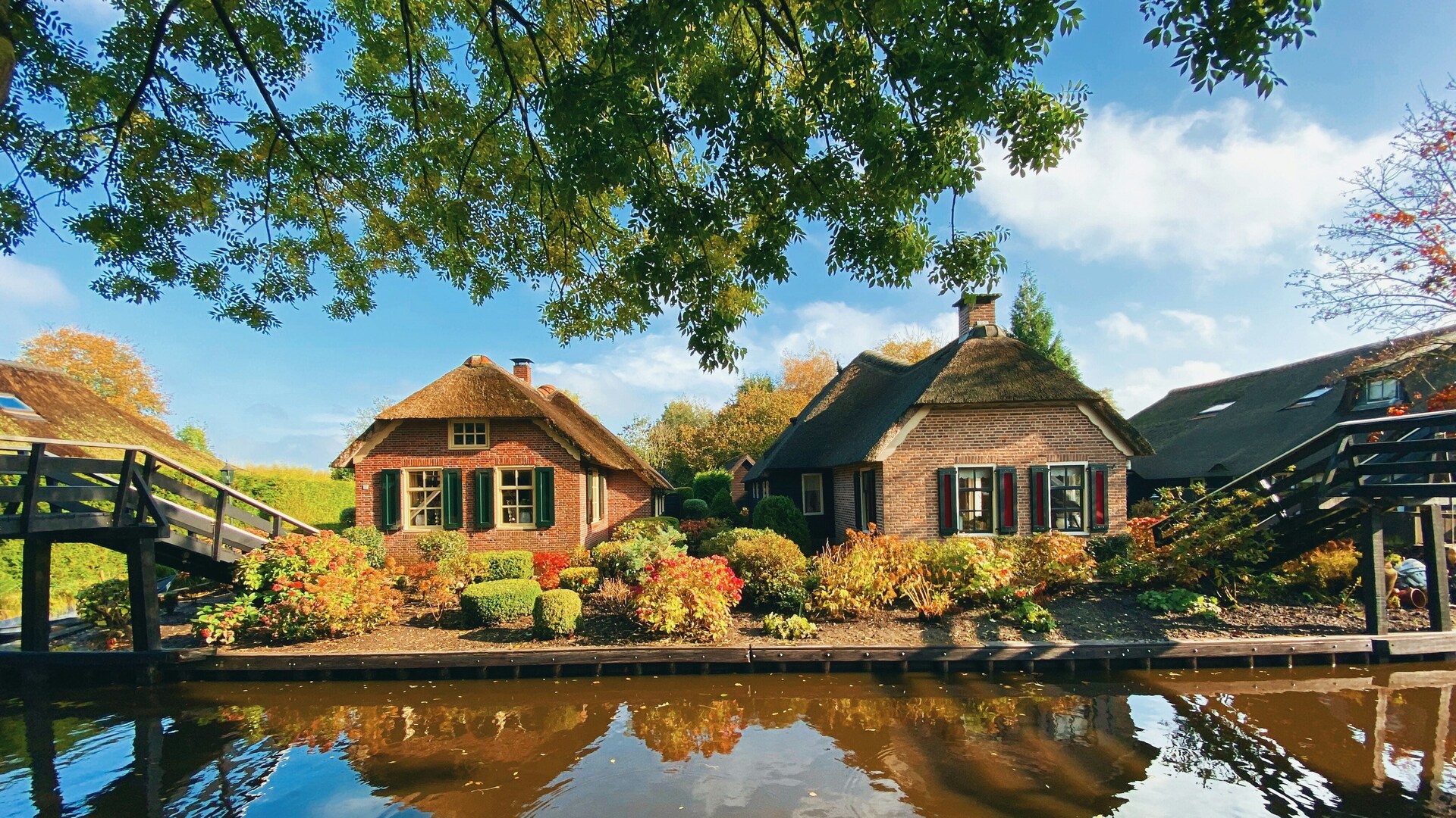 Say goodbye to Amsterdam, in the Netherlands, these 5 enchanting ...